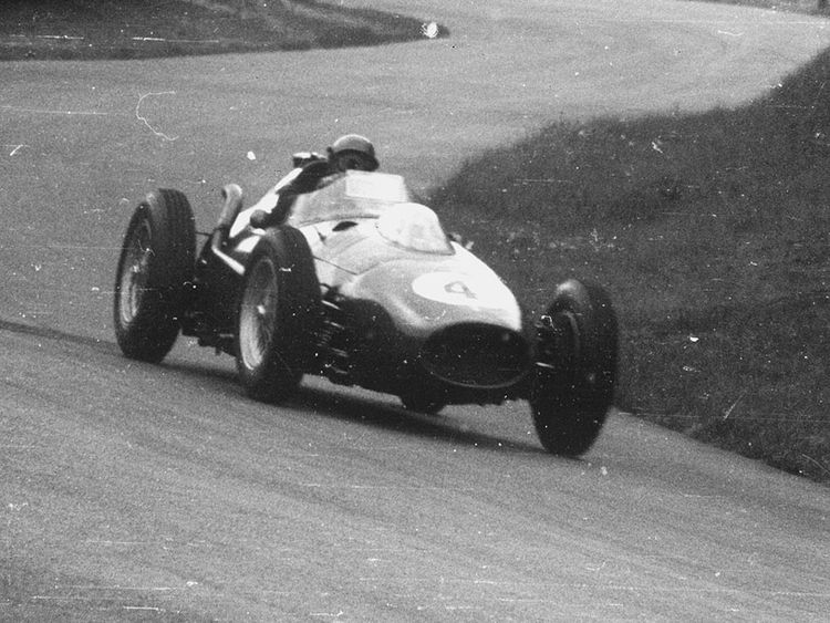 1958 | History of Scuderia Ferrari Formula 1 - Ferrari.com