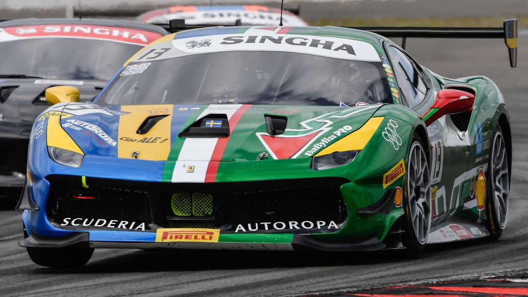 Ferrari Challenge Driver Martin Nelson - Ferrari.com