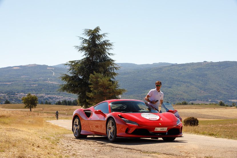 Les belles Ferrari tour de France