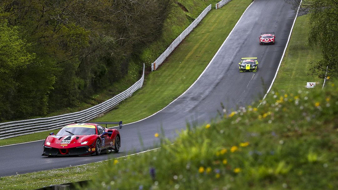 Ferrari Challenge UK: Brands Hatch 2021 - Ferrari.com